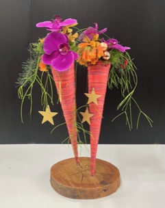 Colour – Polychromatic – West Australian Floral Art Society Inc.